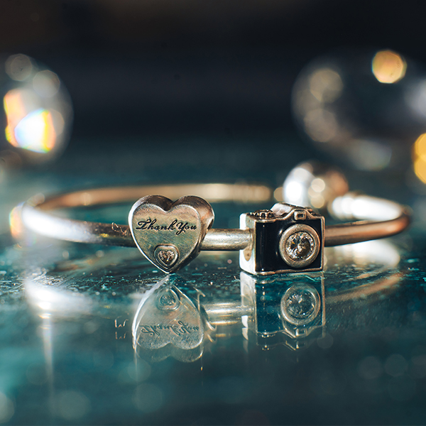 The Ultimate Wedding Gifts Guide - Abelini