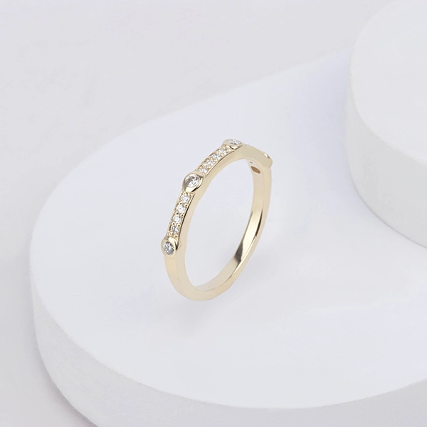 A Guide To Buy Eternity Rings - Abelini Blog